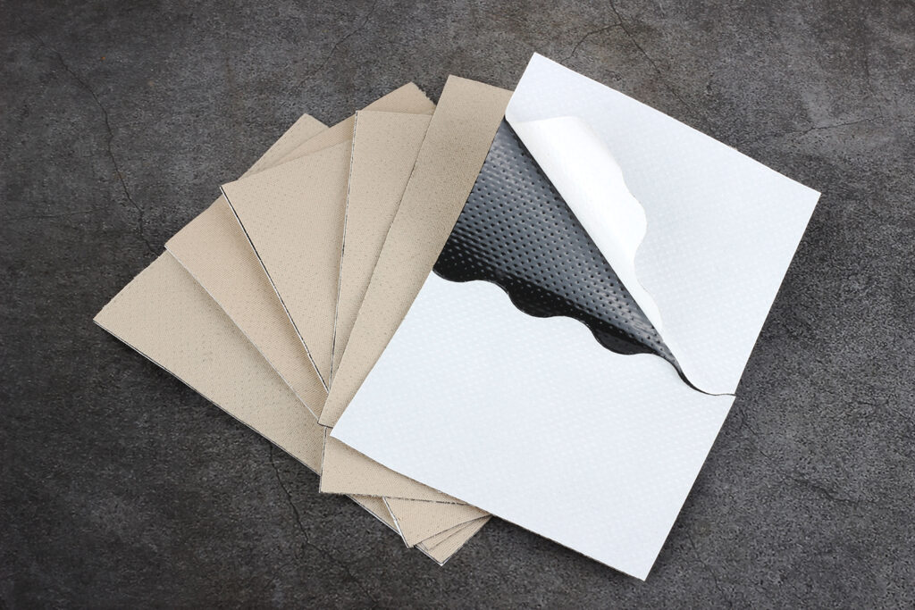 Porous arthralgia plaster – Le Lion - HAY Plaster | Get Gentle and ...