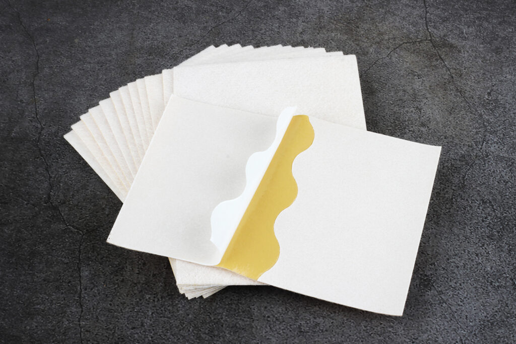 Porous arthralgia plaster – Le Lion - HAY Plaster | Get Gentle and ...