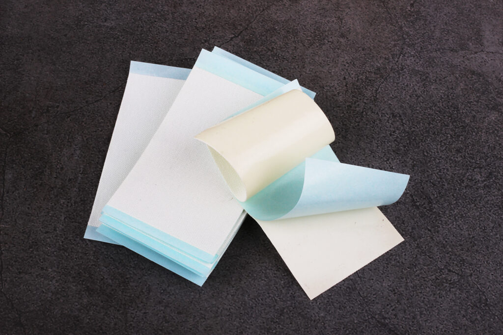 Porous arthralgia plaster – Le Lion - HAY Plaster | Get Gentle and ...